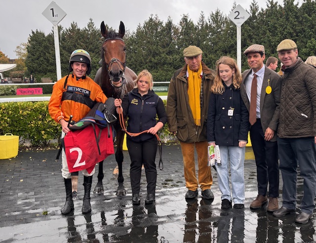 Tuesday 22nd October 2024 - a lovely Kempton double as we move onto 15 ...